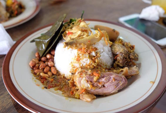 Warung Nasi Ayam Ibu Oki, Jimbaran, Bali. - Punapi Bali
