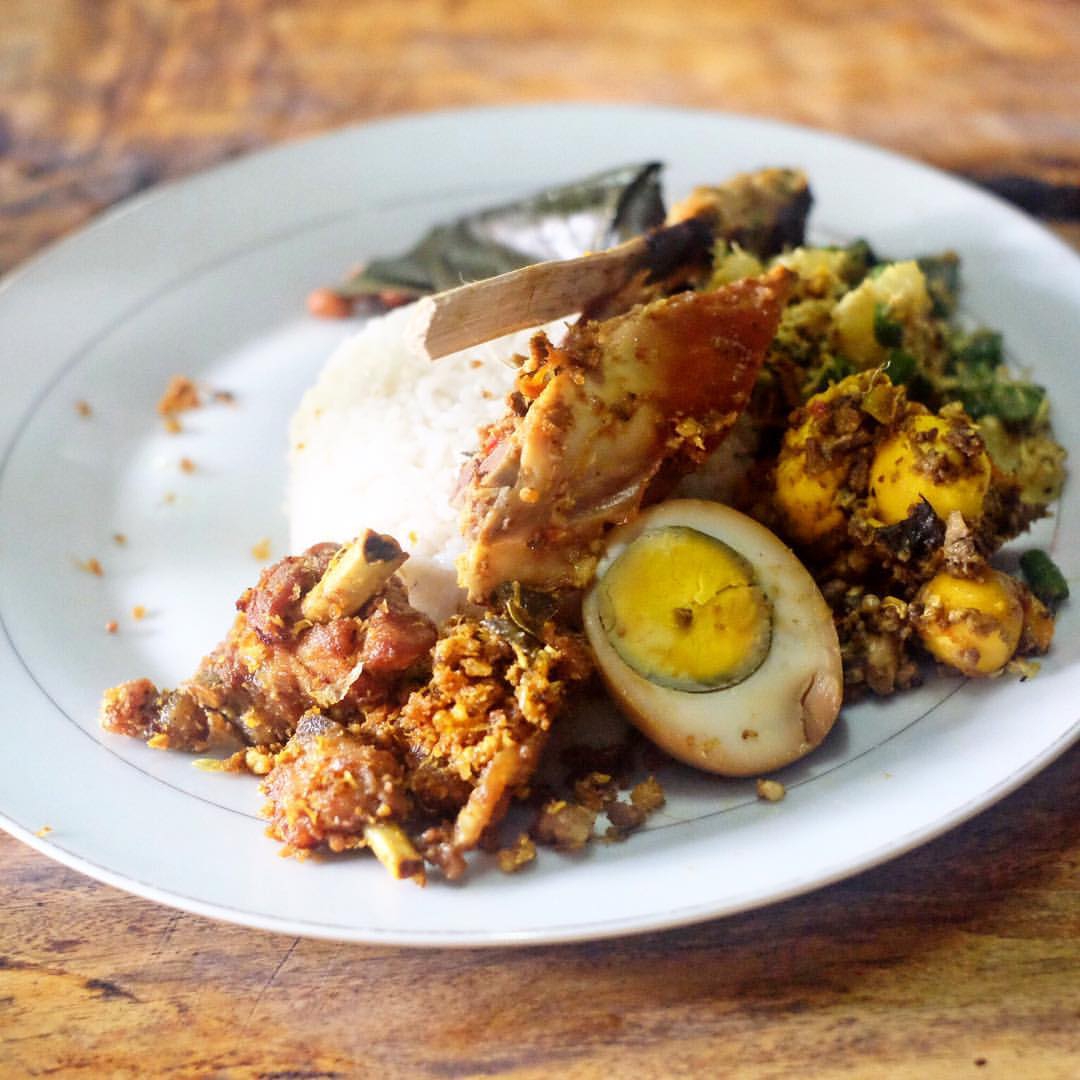 Warung Nasi Ayam Ibu Oki, Jimbaran, Bali. - Punapi Bali